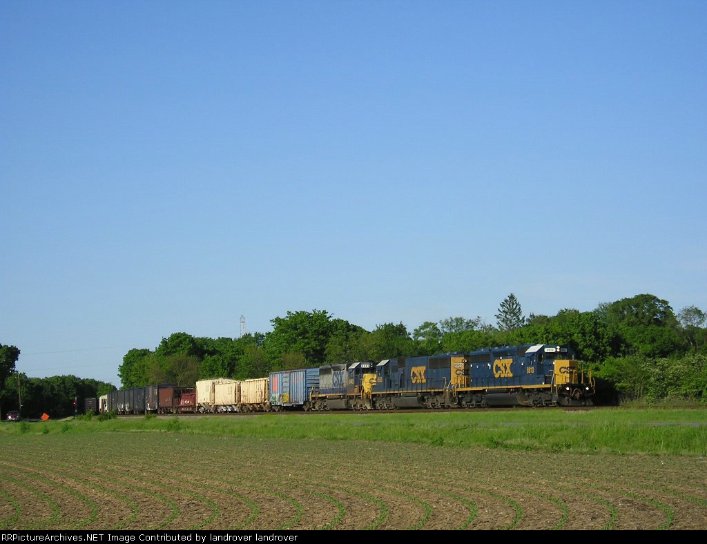 CSXT 8810 ON CSX Q 507-17 Southbound